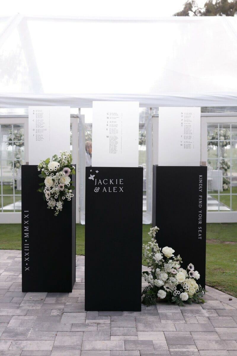 25+ Stunning Modern Wedding Seating Chart Ideas - Plan In Love