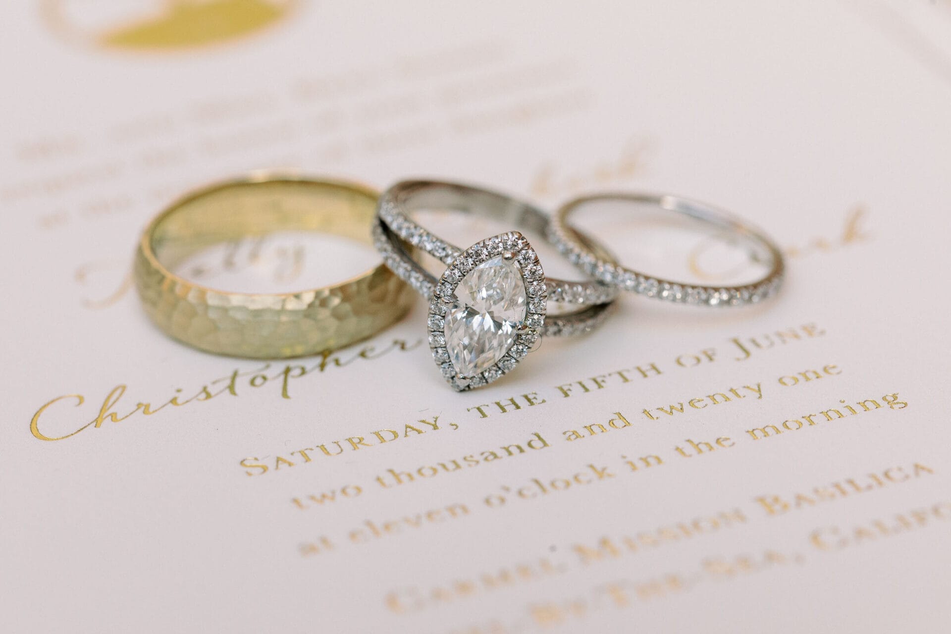 When Should I Take Off My Engagement Ring? - Plan In Love