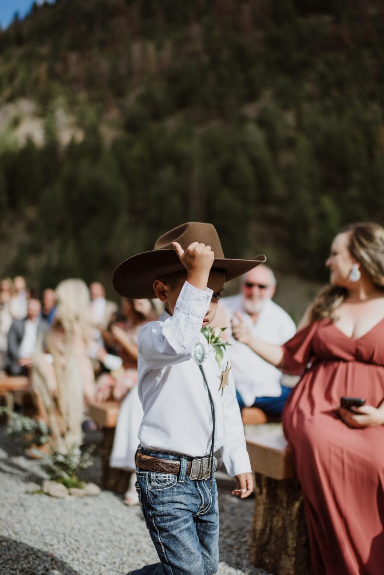 What is the Difference Between Page Boys and Ring Bearers? - Plan In Love